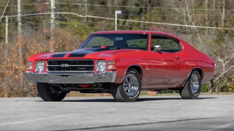 15 Greatest Classic Chevelles of All Time - FAST LANE ONLY