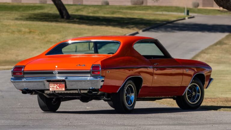 15 Greatest Classic Chevelles of All Time - FAST LANE ONLY
