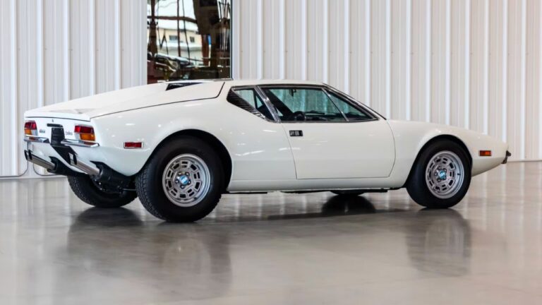 Why the ’72 Pantera Still Turns Heads - FAST LANE ONLY