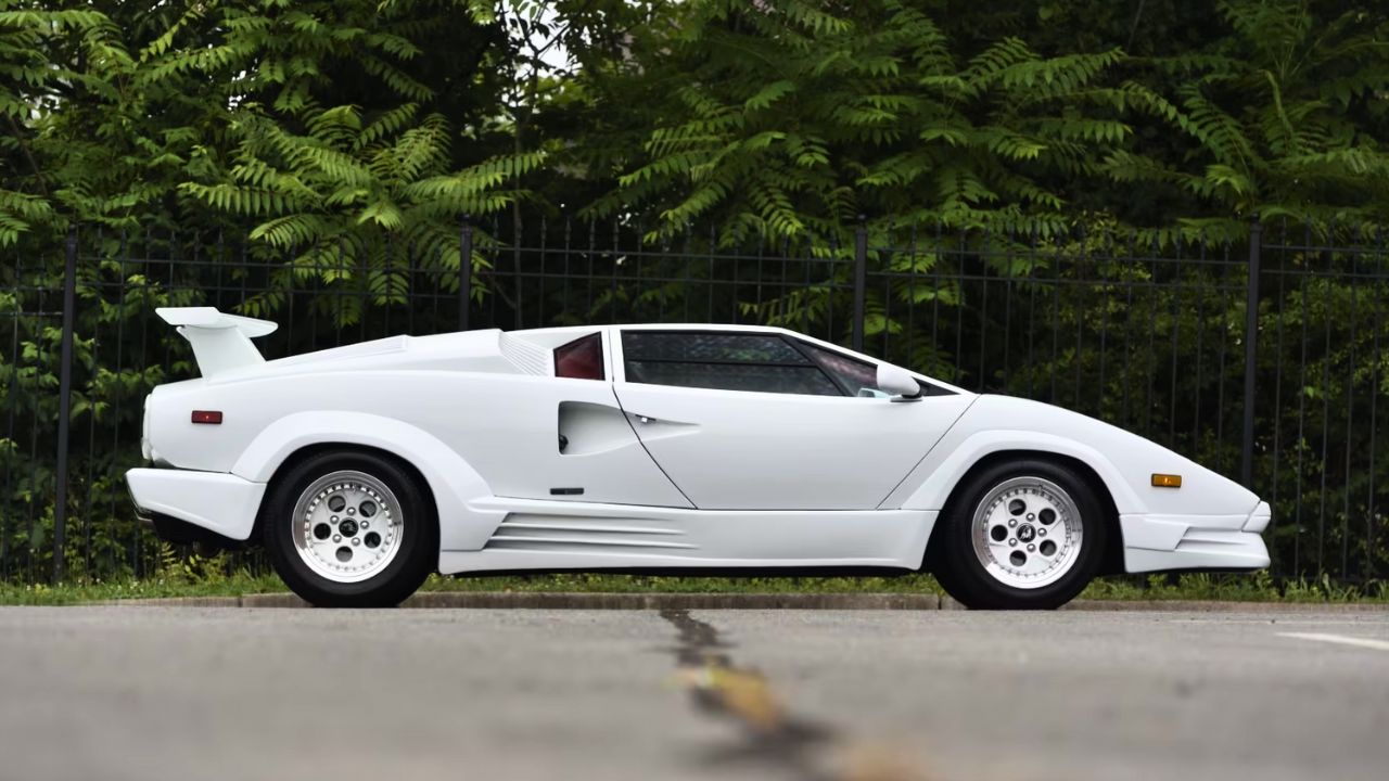1989 Countach: Lamborghini’s Iconic Supercar - FAST LANE ONLY