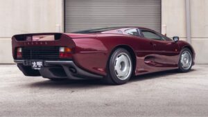 XJ220: Jaguar’s Forgotten Supercar - FAST LANE ONLY