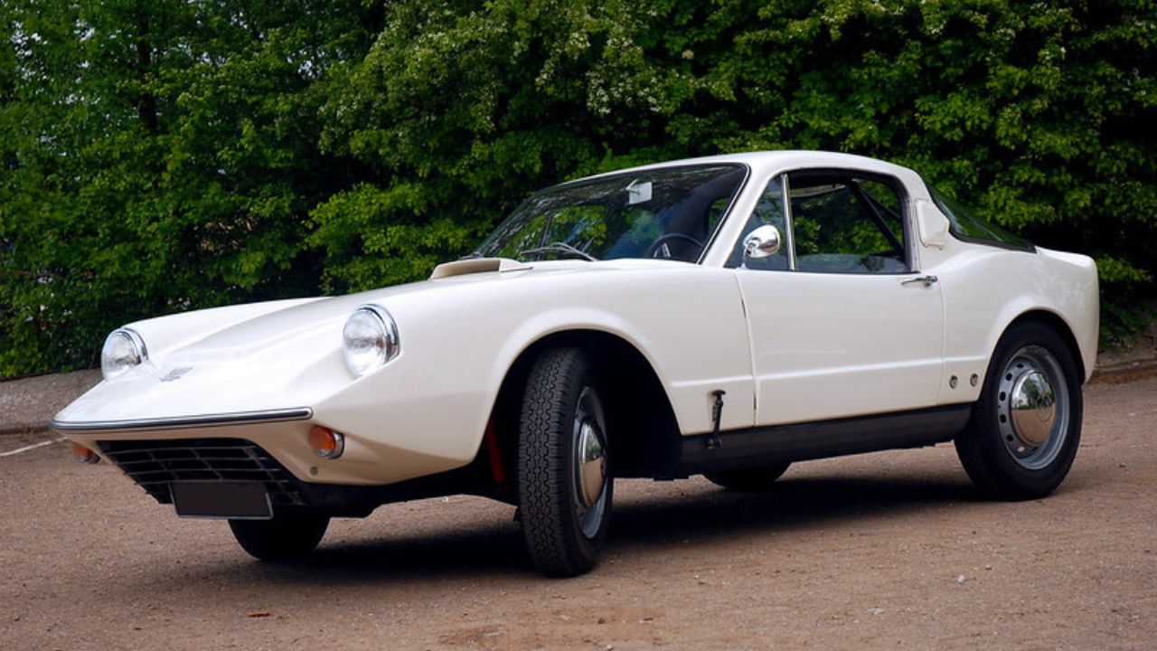 Forgotten foreign cars that packed real punch - FAST LANE ONLY