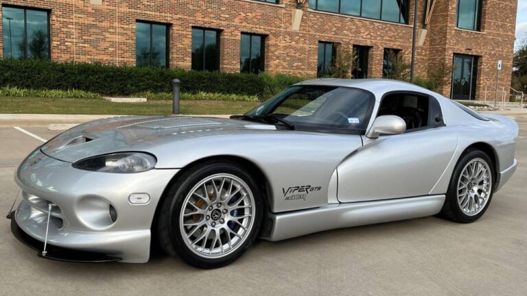 1999 Dodge Viper GTS ACR: track terror - FAST LANE ONLY