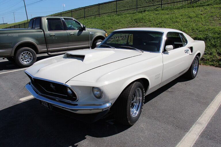When Ford built the Boss 429 Mustang (And prices now) - FAST LANE ONLY