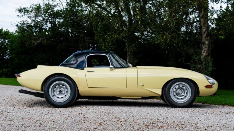 1 of 10 1963 Jaguar E-Type series I 3.8-litre in photos - FAST LANE ONLY