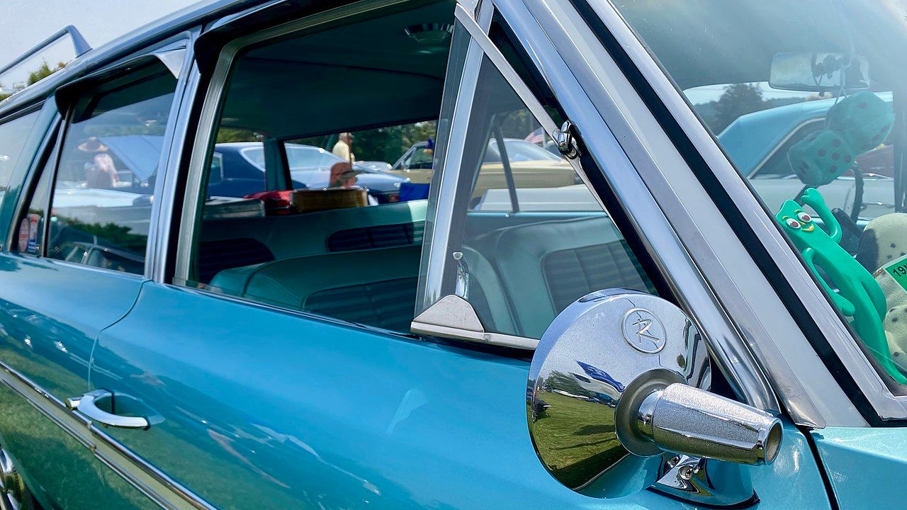Why did classic cars use wing windows? The forgotten feature - FAST ...