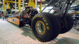 What makes a Top Fuel dragster so fast - FAST LANE ONLY