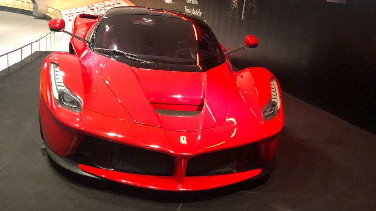 7 Italian sports cars that defined speed - FAST LANE ONLY