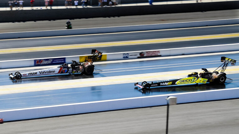 What makes a Top Fuel dragster so fast - FAST LANE ONLY