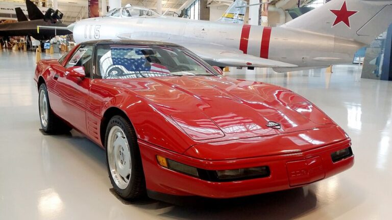 Why 1990 Chevrolet Corvette ZR-1 owners often preserve unique parts ...