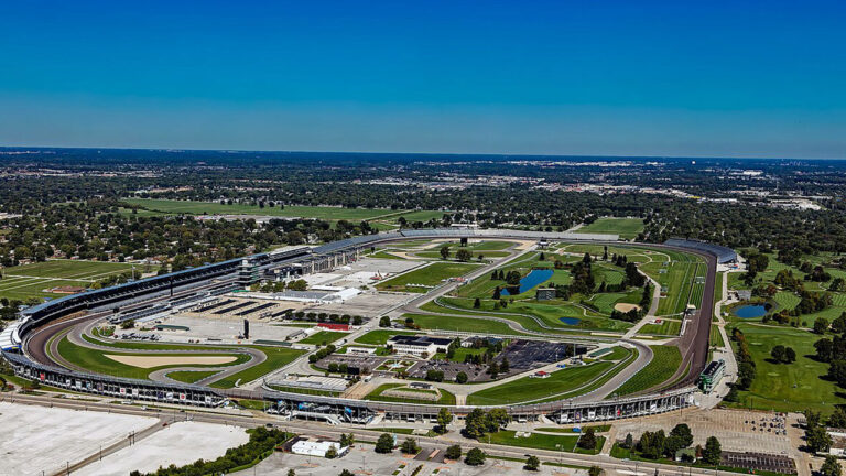 The 10 most famous tracks in the racing world - FAST LANE ONLY