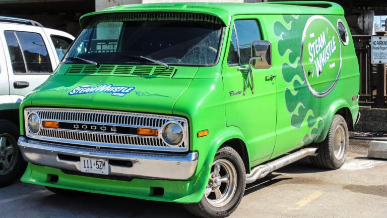 8 Vans from the ’70s that became cultural icons - FAST LANE ONLY