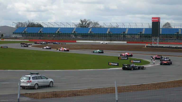The 10 most famous tracks in the racing world - FAST LANE ONLY