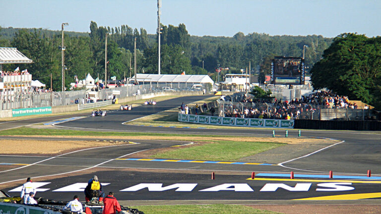 The 10 most famous tracks in the racing world - FAST LANE ONLY