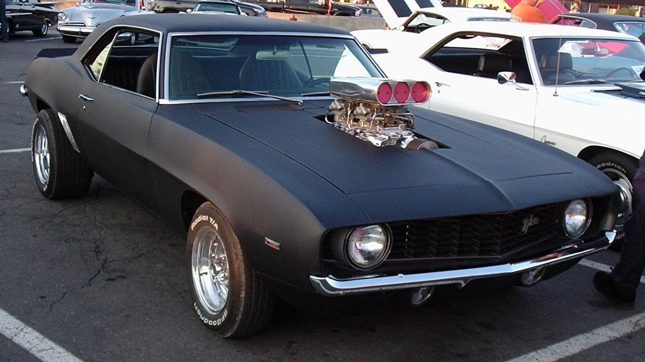 6 small-block cars that outperformed the big boys - FAST LANE ONLY