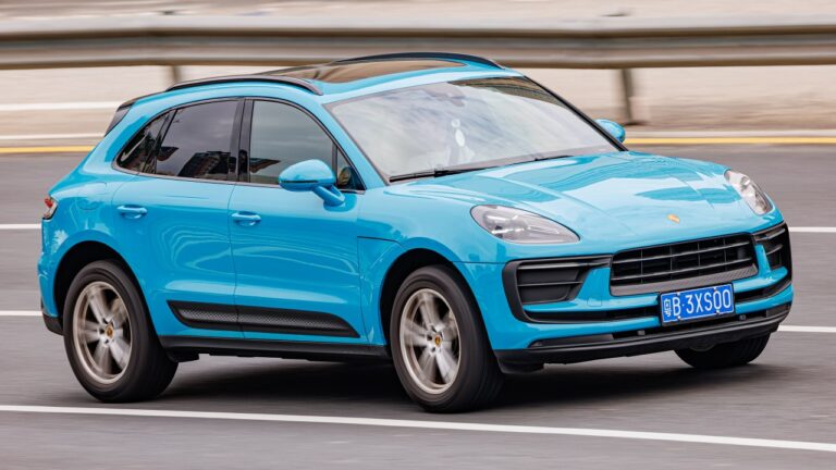 Porsche concedes mistakes with the Macan as the electric shift ...